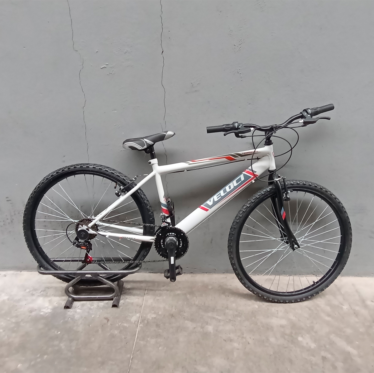 Bicicleta Veloci Reacondicionado Horizon R26 Blanco
